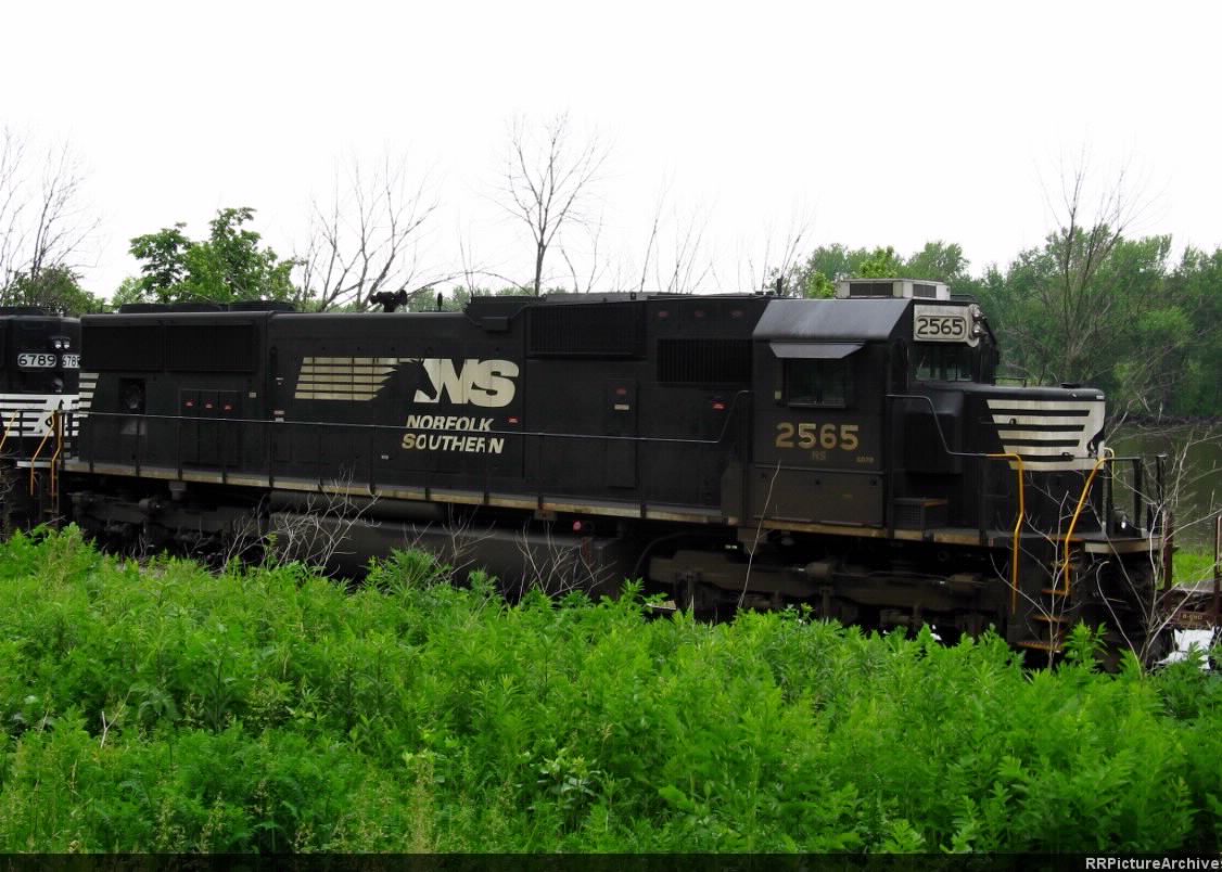NS 2565 SD70